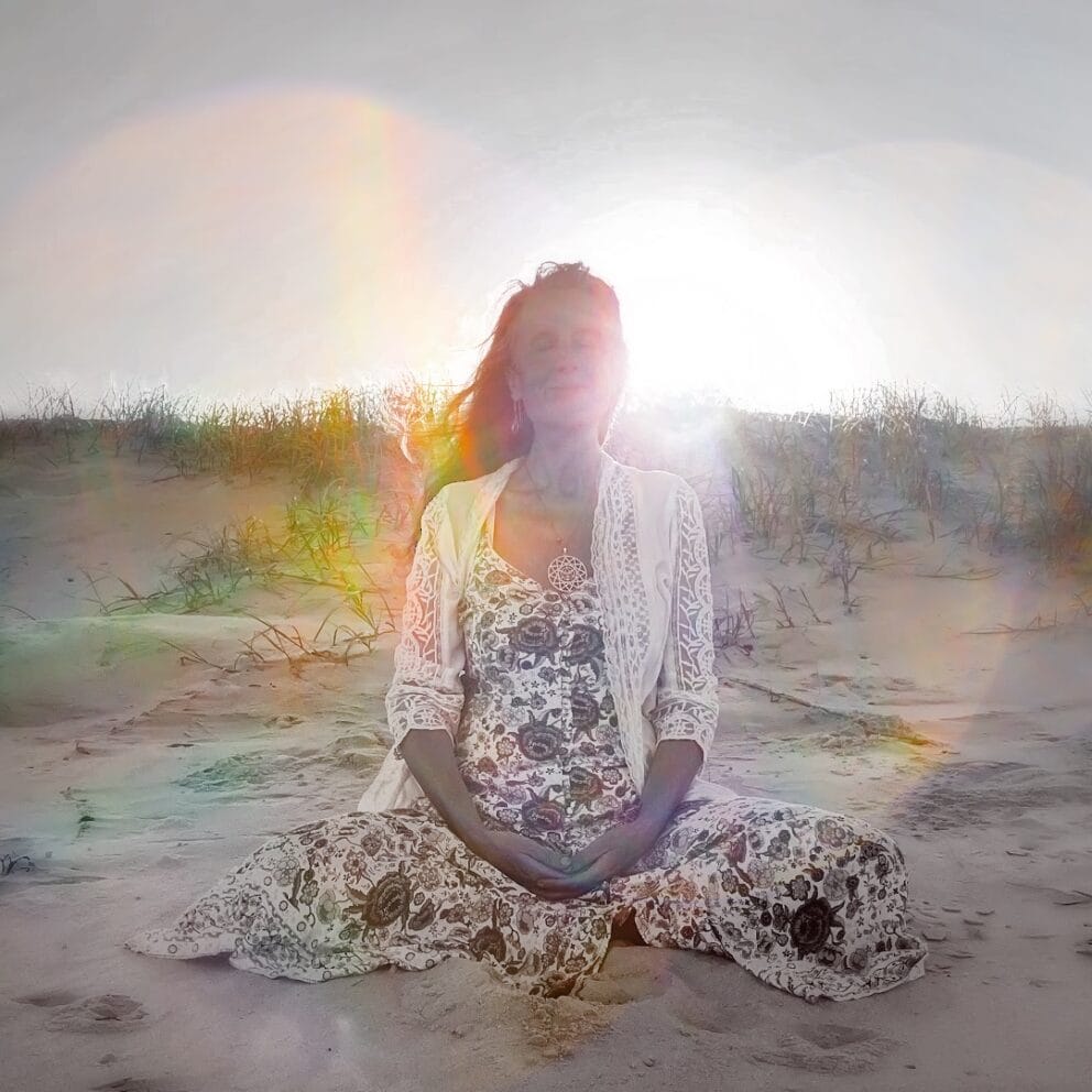 HOLISTIC - Simone M. Matthews - Universal Life Tools